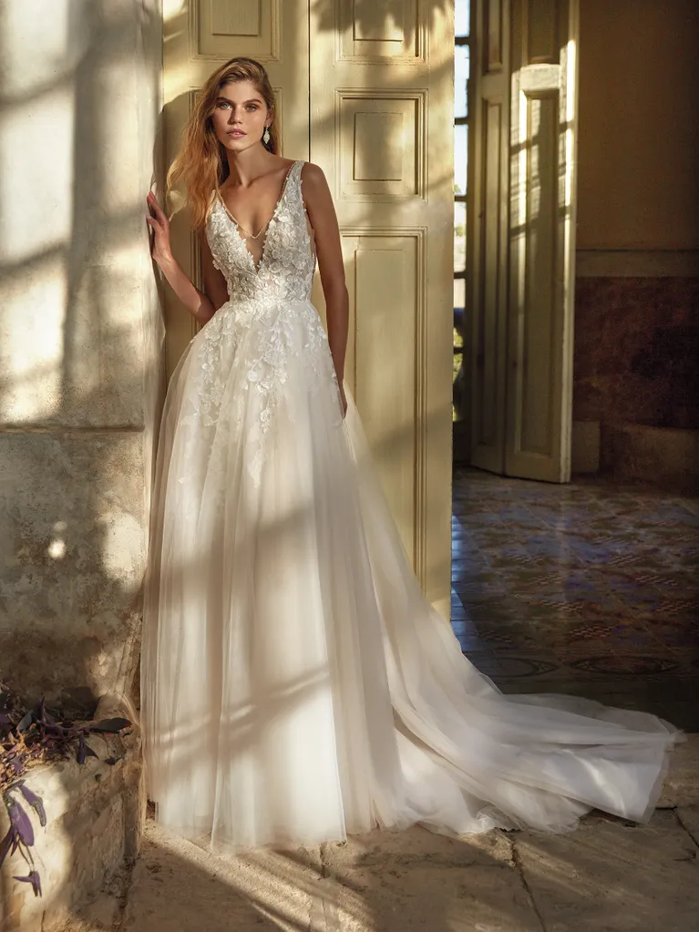 Vestido de novia AYANA de NICOLE - Alcalá Atelier